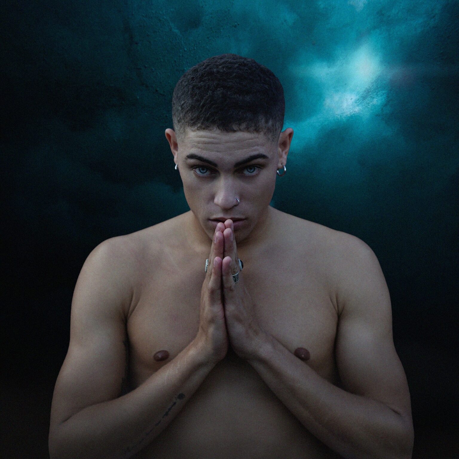 Einar, il ritorno fissato per il 10 dicembre con il singolo “Caligine”