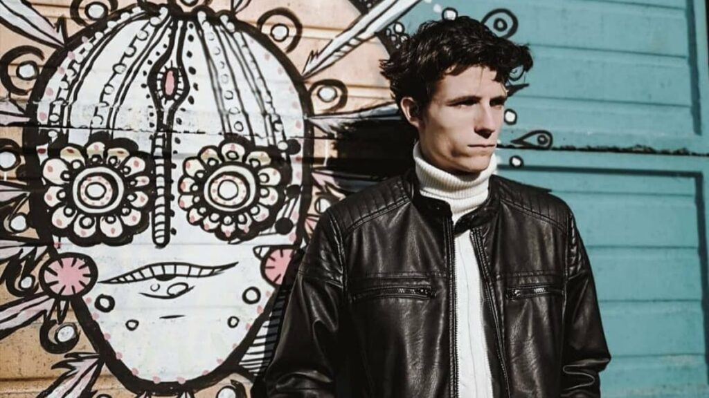 Andrex, il tiktoker e polistrumentista lancia il nuovo singolo Riflesso