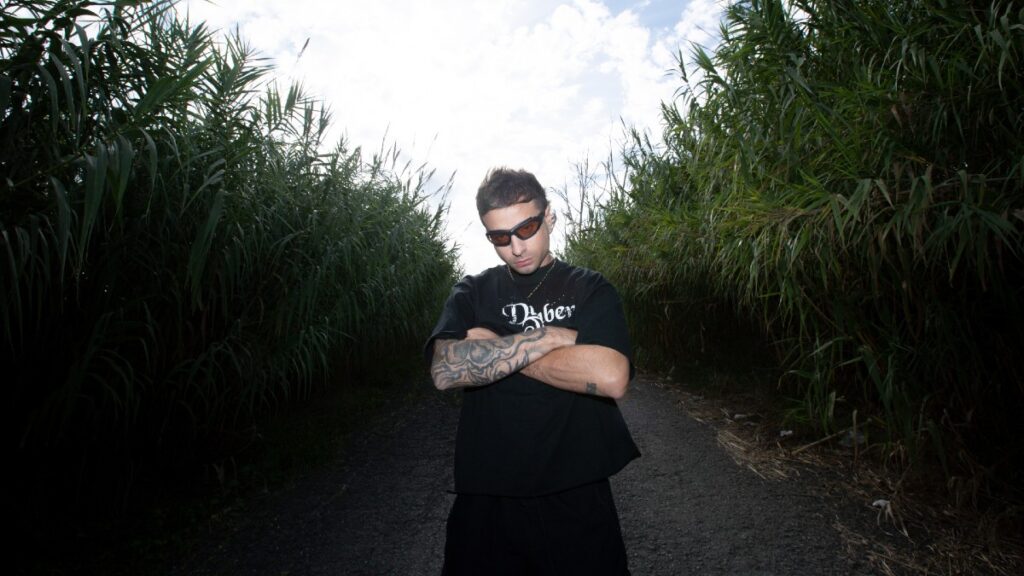 Mostro, il significato di tutte le canzoni dell’album “The Illest Vol III”