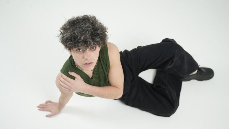 Niveo, dopo Amici 22 il percorso prosegue con il nuovo singolo “Passo ...