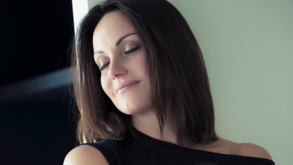 Chi è Neja? La biografia della cantante - imusicfun