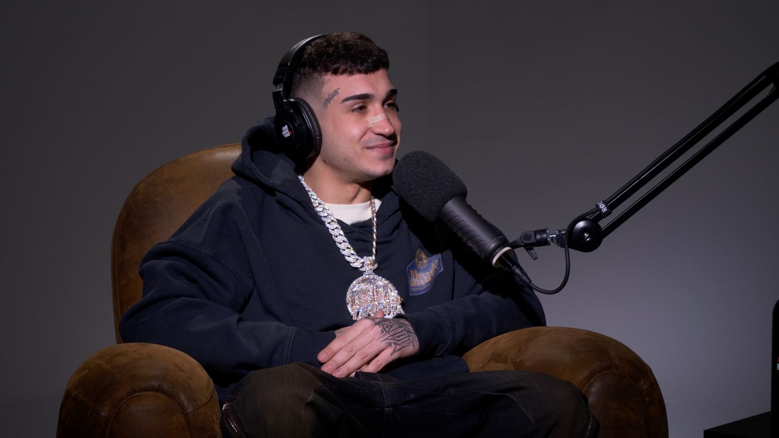 Capo Plaza, l'album "Ferite" irrompe nelle classifiche mondiali - imusicfun