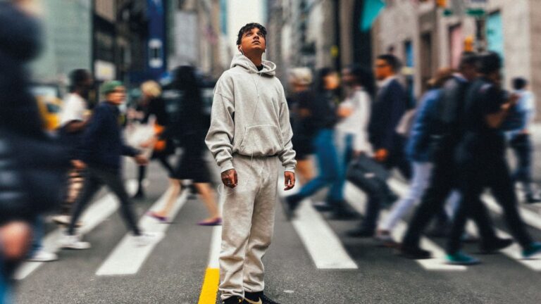 Ultimo, il nuovo album "Altrove" è disco d'oro - imusicfun